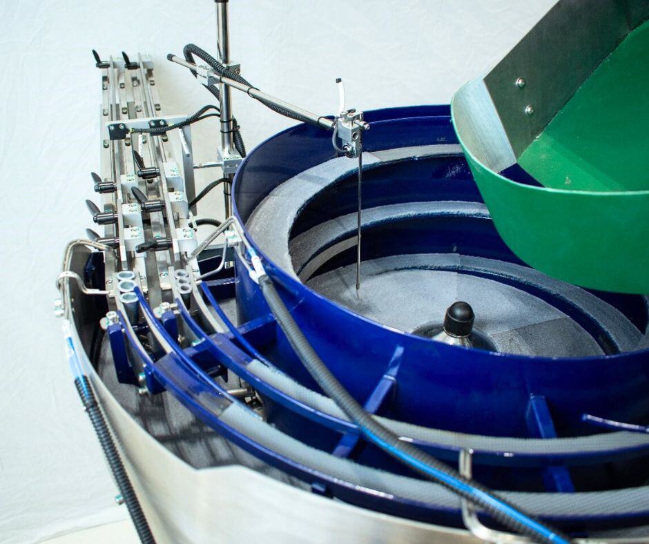 Dual Track Bowl Feeder with Elevated Hopper for Automotive Parts